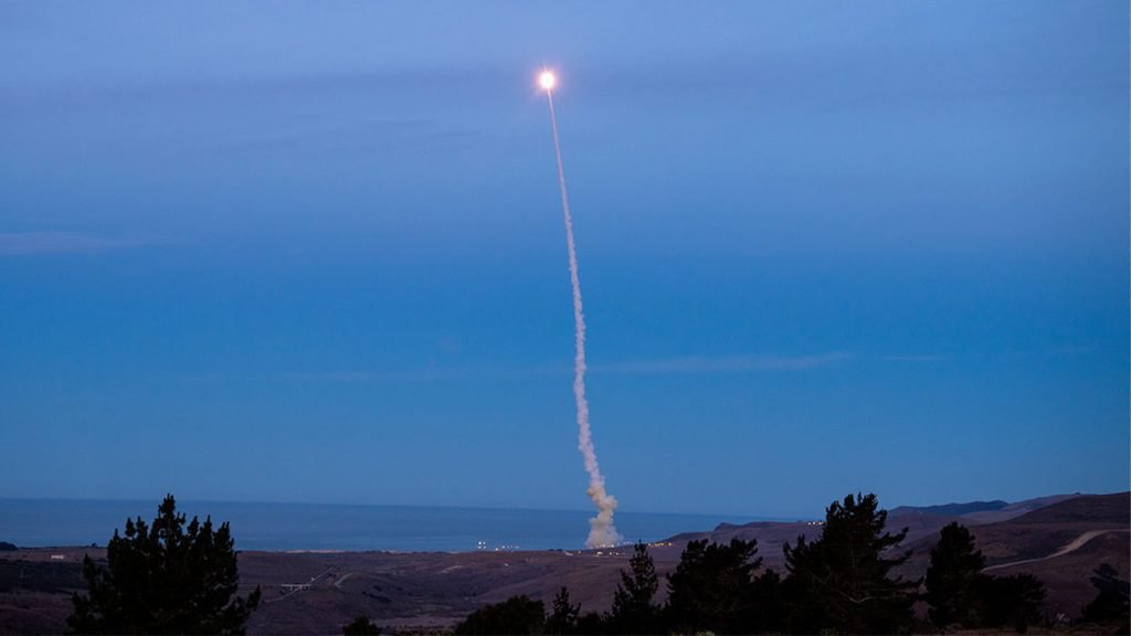 Raytheon Interceptor Successfully Defeats Ballistic Missile Target - GBP