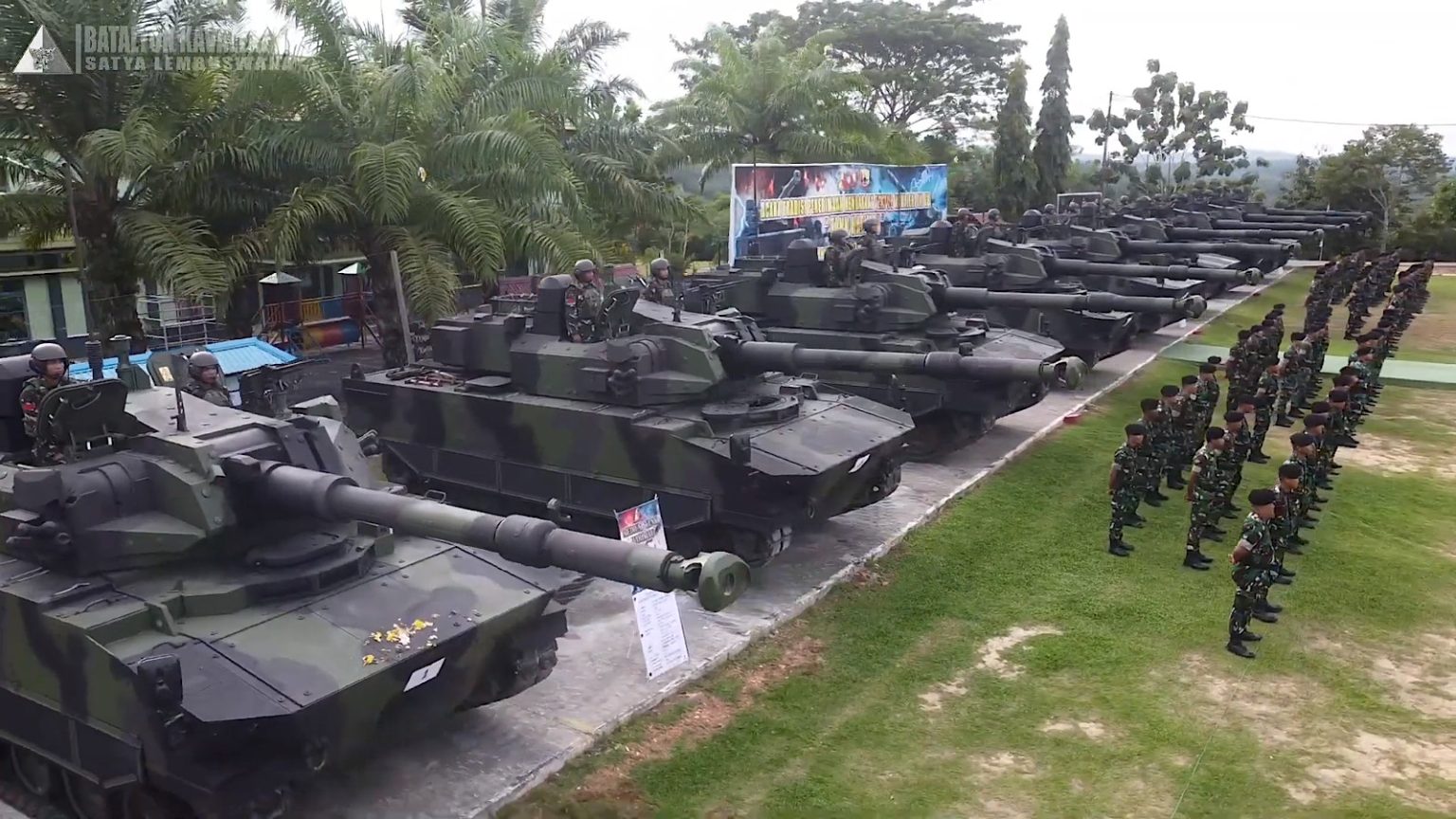Indonesian Army’s 13th Cavalry Inducts Harimau Tanks - GBP